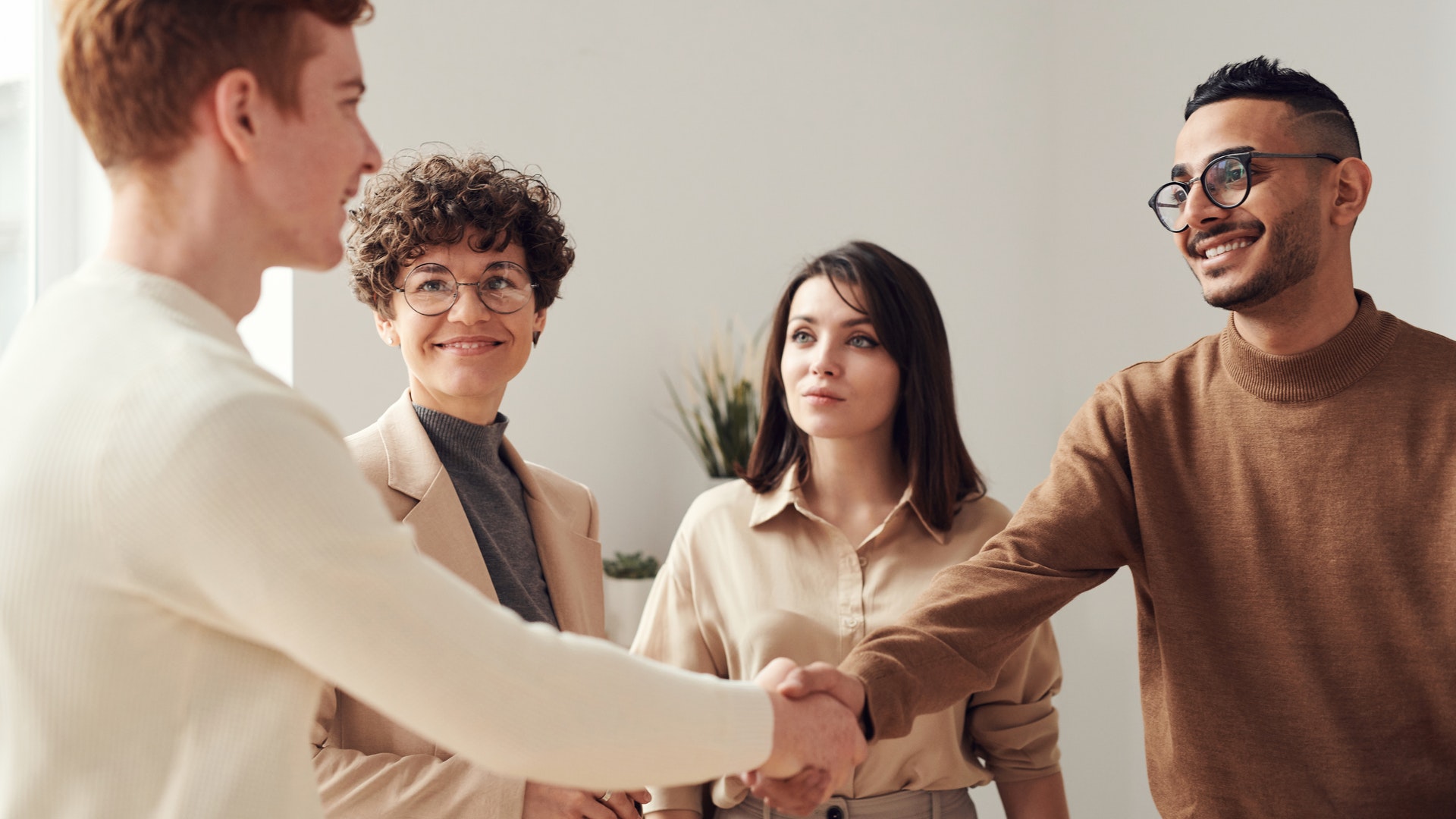 How to deal with guests that overstay their welcome | Weekend Landlords